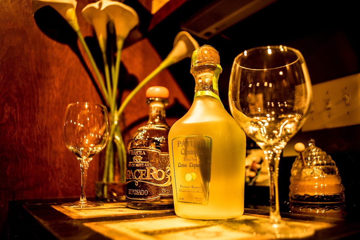 Matador — At a Japanese Bar. Solo Drinkers — 1 | by Mai Yamamoto ...