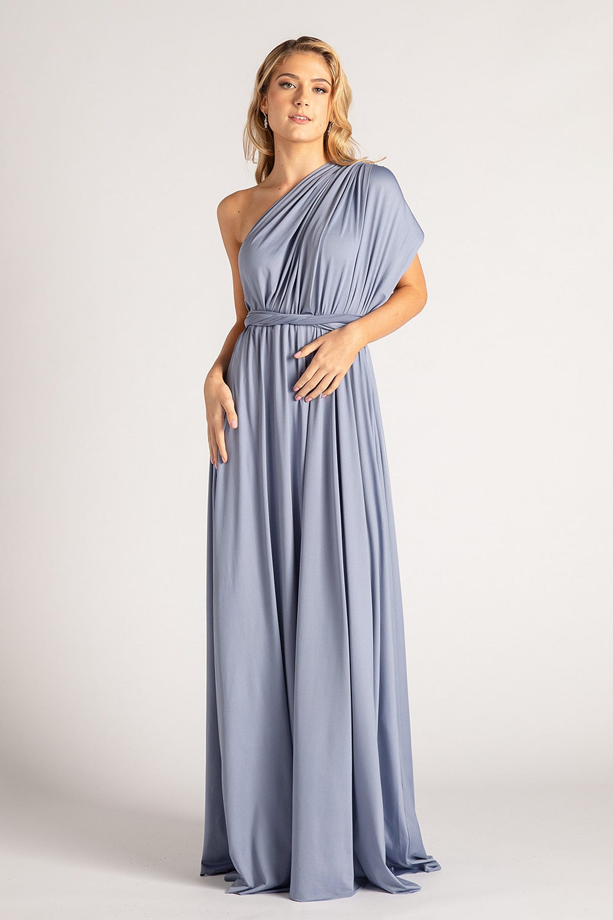 Discover the Magic of the Infinity Style Dress - Model Chic - Medium