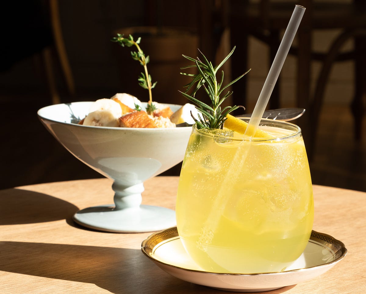 Lemonade: The Ultimate Summer Buddy | by Foodie Doobie | Medium