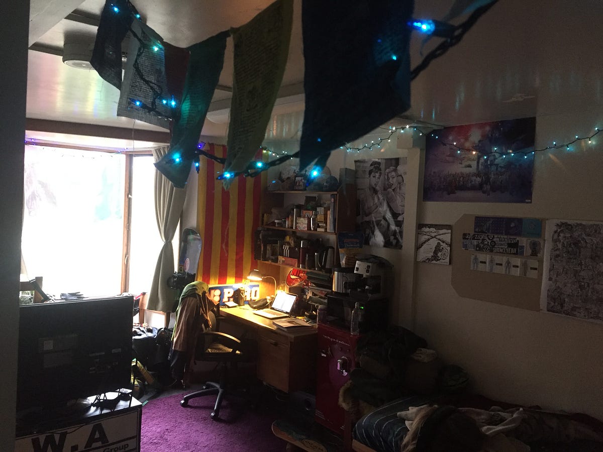 My WWU Dorm Room in Bellingham Washington | by Cosmos Cordova | Medium