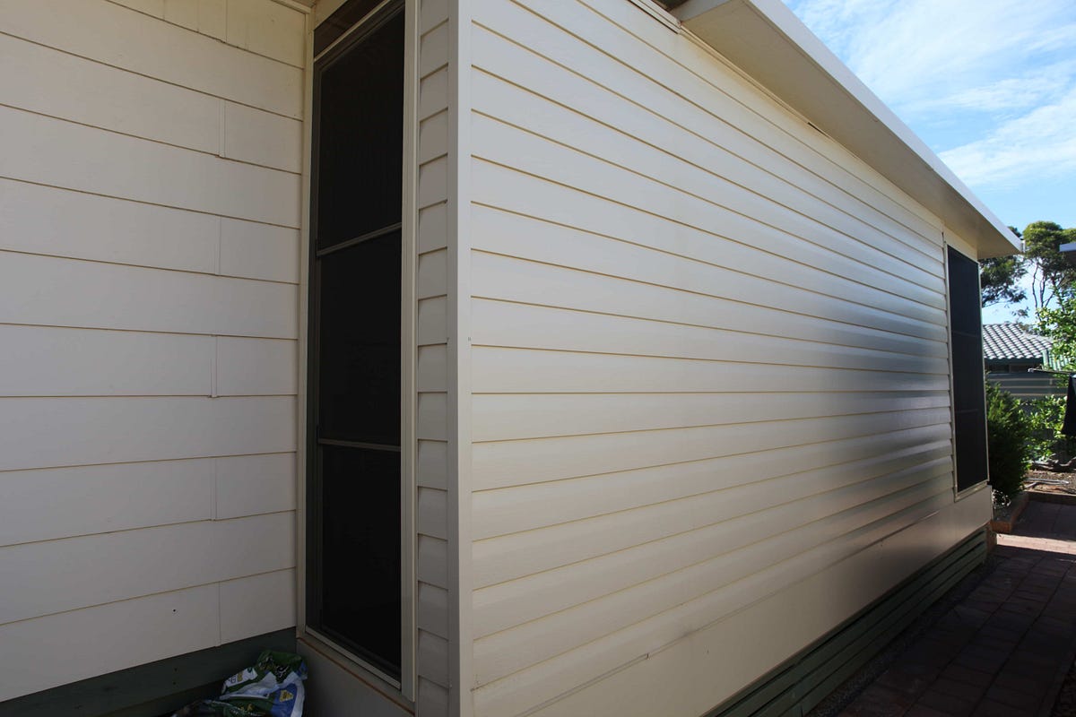 Advantages of external wall cladding in Sydney | by Mitten Vinyl | Medium