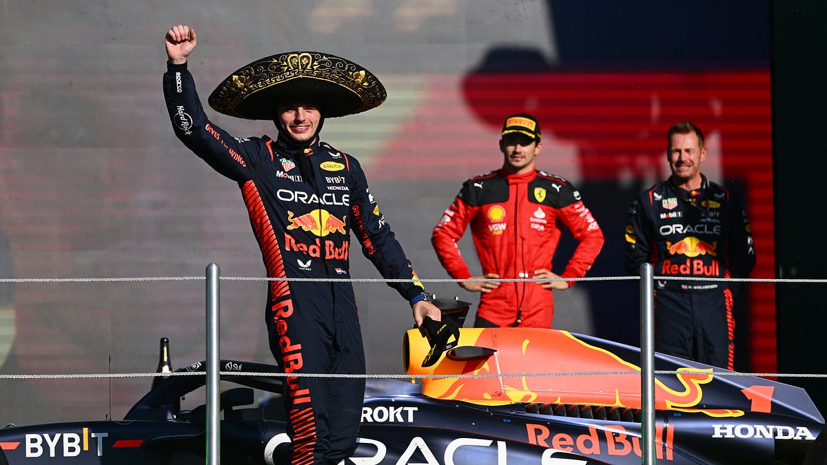 Verstappen wins Mexican Grand Prix Split in Half | Formula One Forever