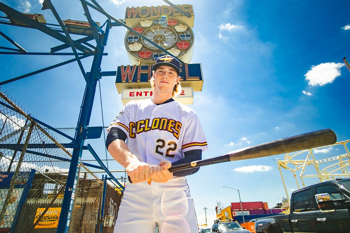 Brett ‘the Bat’ takes over Arizona | by Keith Raad | ConeyConvos | Medium