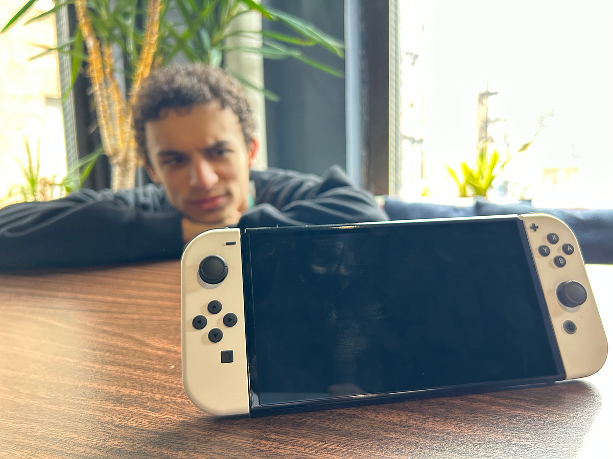 Nintendo Switch How Does The Console Achieve Its Hybrid… By Victor D Anzi Computer Systems