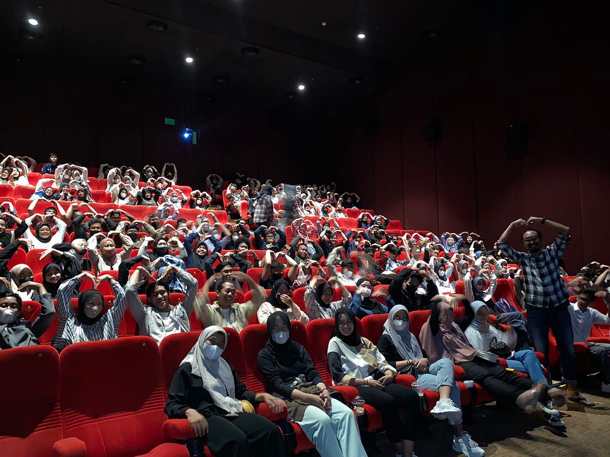 WATCH THE FILM “INANG” WITH UMY COMMUNICATIONS STUDENTS - Hanifah Taher - Medium