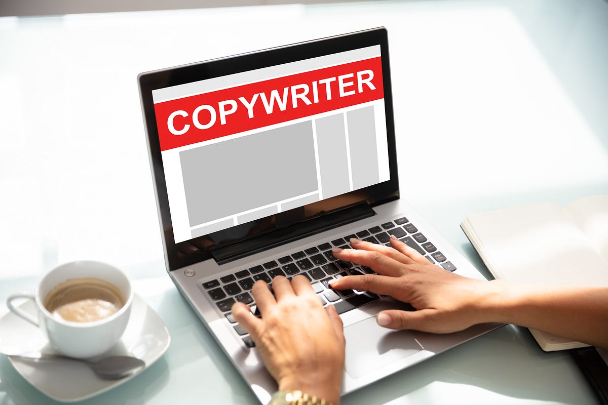 What is a copywriter? A guide for B2C businesses | by Louise Fowen | Medium