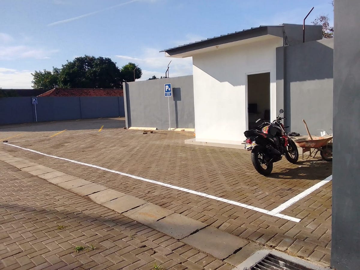 Palang Parkir, Jasa Pembuatan Rambu Parkir dan Jasa Cat Marka Parkir ...