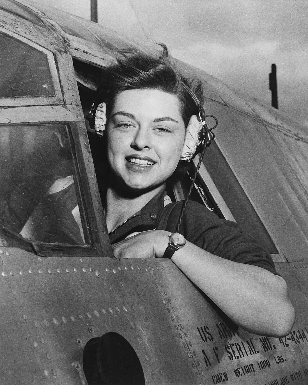 Elizabeth Gardner. Pioneer in Aviation | by Kara Davis | Medium
