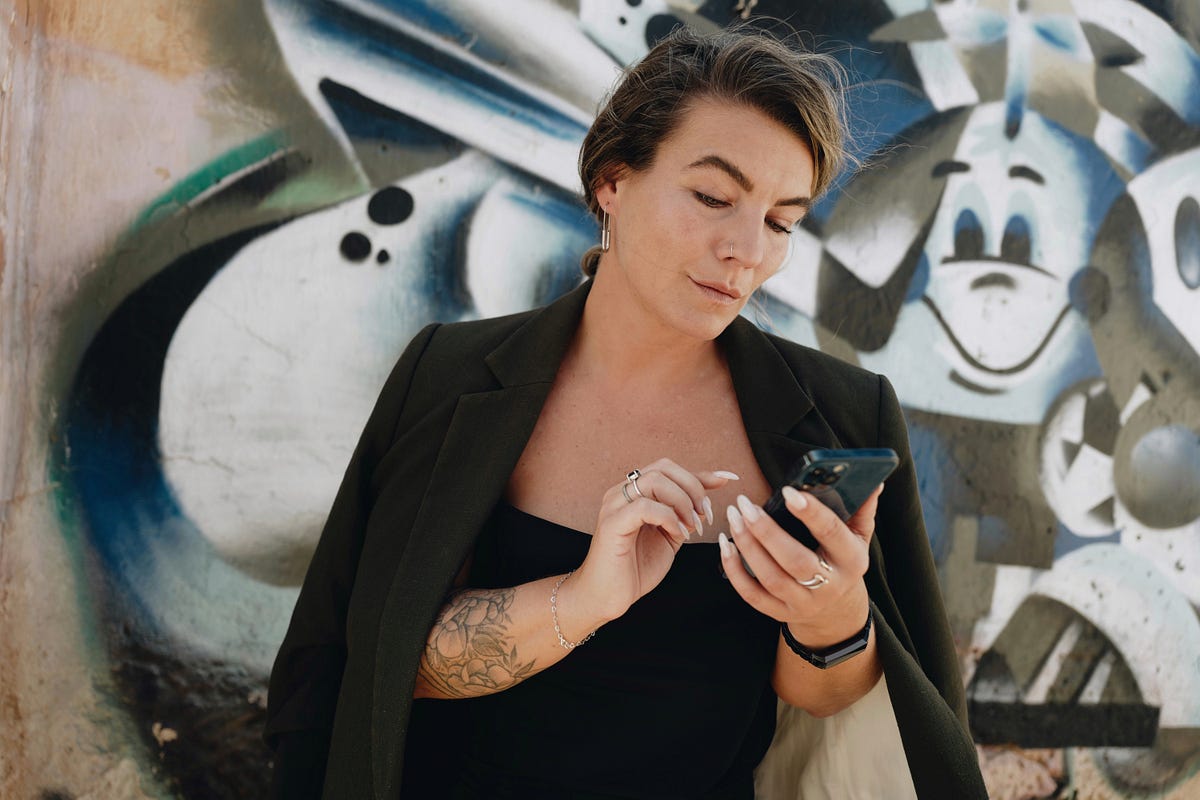 How to empower women* to use DISCORD | by dajanaeder.eth | wom3n.eth ...