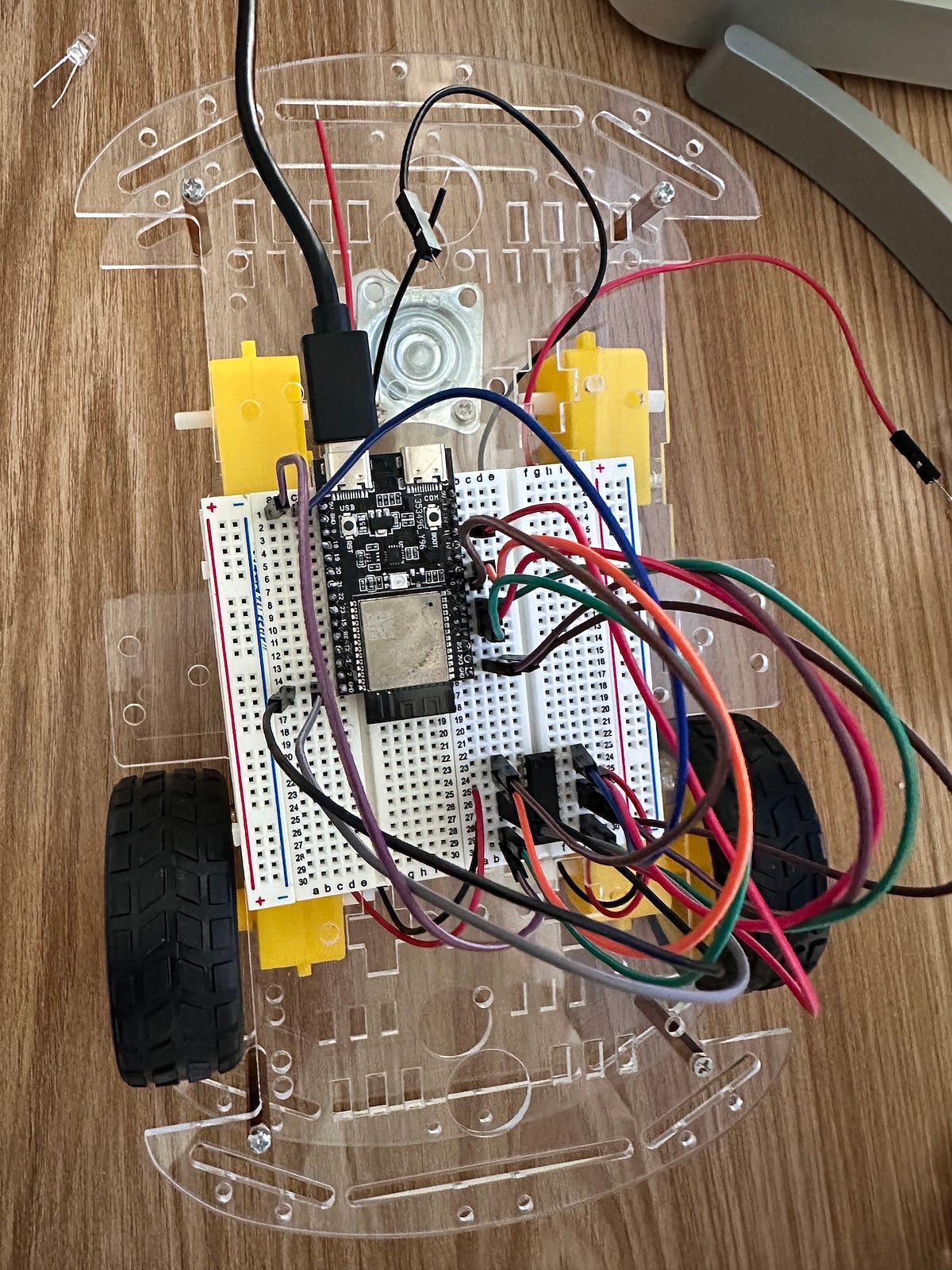 Run a Motor With ESP32 and Motor Driver | by Pinganay | Medium