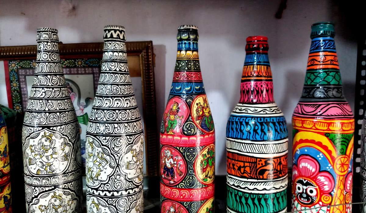 Acrylic Glass Paint: A Guide to Painting on Glass with Acrylics | by ...