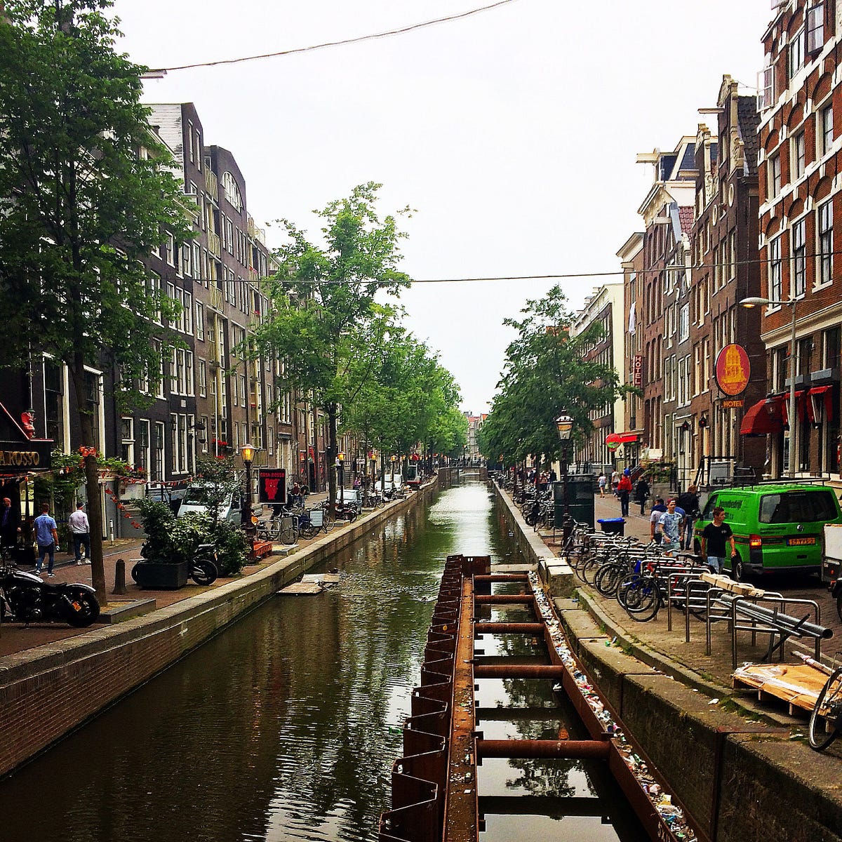 Avond in Amsterdam. В ожидании, пока приготовится наш… | by Dmitrii ...