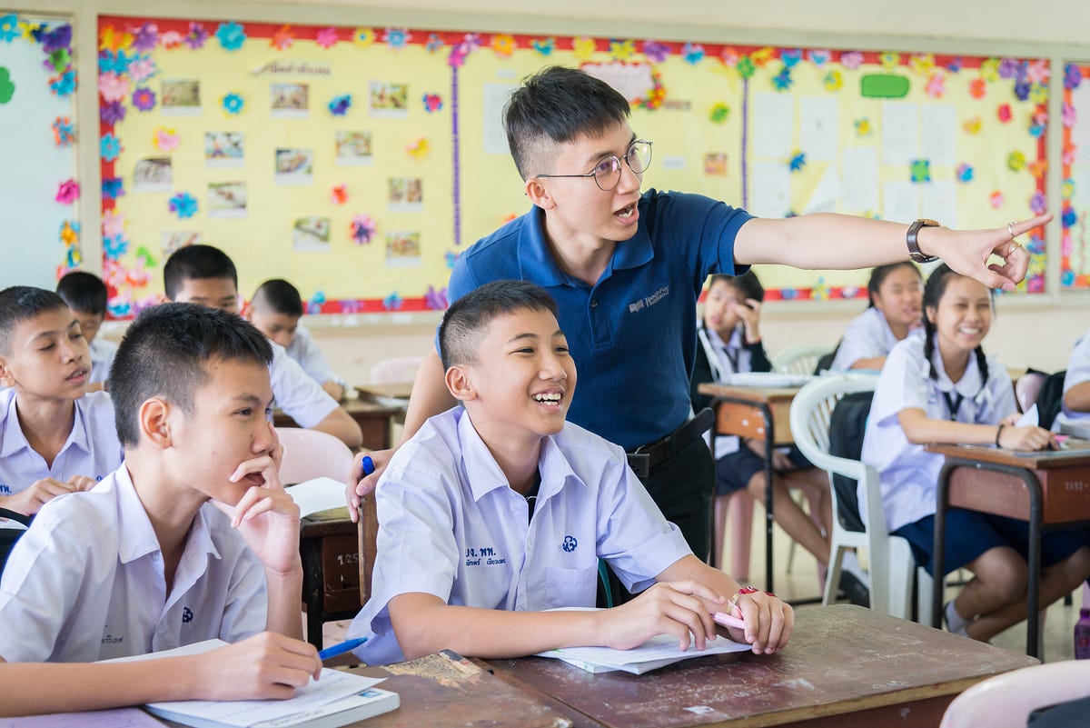 good education. secara umum,edukasi yaitu suatu proses… | by Stella ...