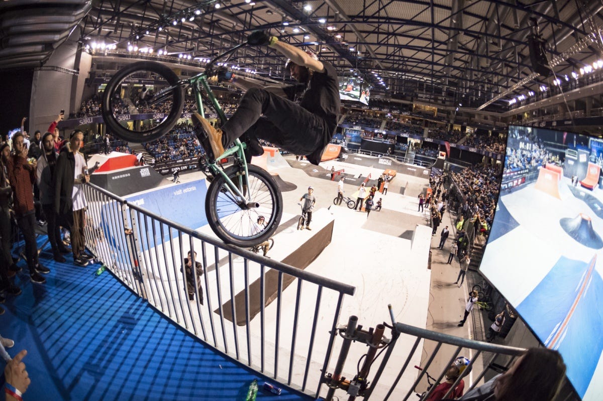 Live’STREAM!! Simple Session 2021 | @ Paldiski maantee, Tallinn, Estonia | by arya damantyo | Medium