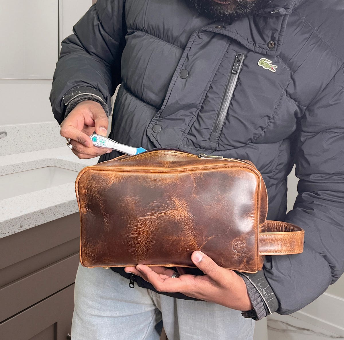 The Ultimate Guide to Toiletry Bags for Men | by toiletry bag for men ...