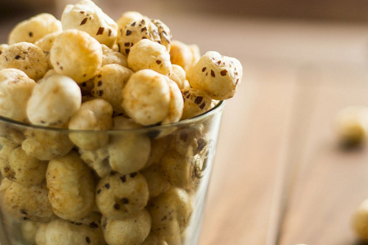 Why should you Snack on Fox Nuts? | by Minoti Dighe Gadre | HealthDekho ...