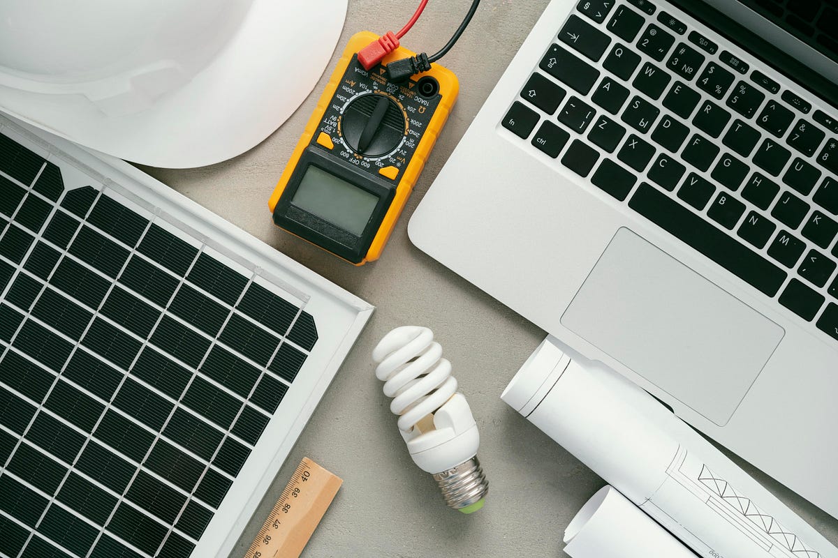 Social Media Ideas for Electricians | by Ribbitzllc | Medium