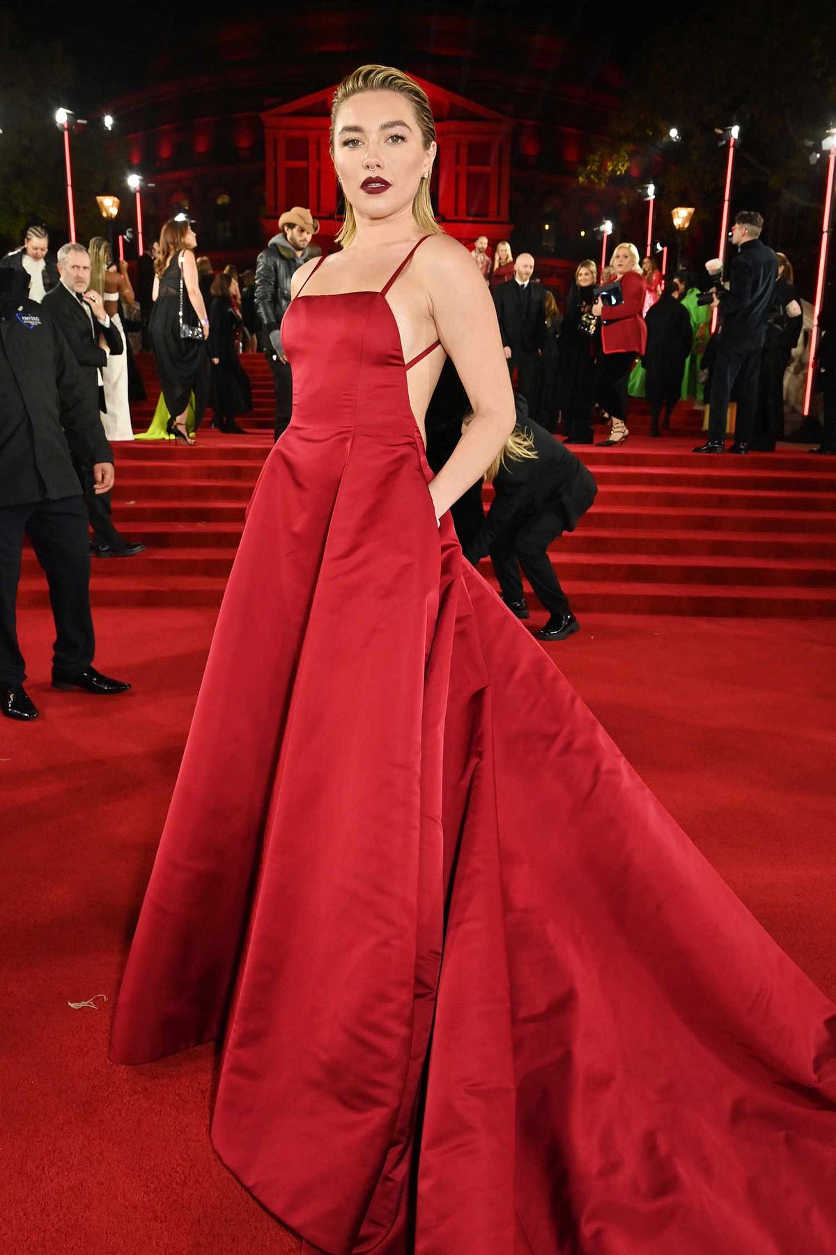 Best Dressed: Coverage of the Latest Red Carpet Looks and Celebrity ...