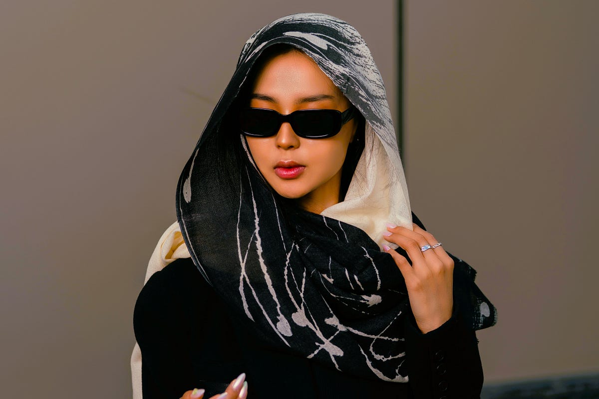 Scarves- an quintessential accessory | by Renu Kumar | Medium