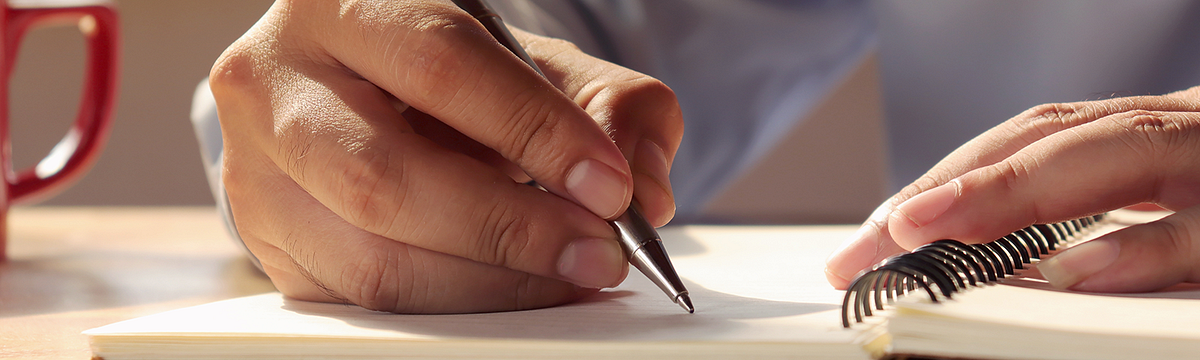 5 Daily Writing Habits of Famous Authors That Every Writer Should ...