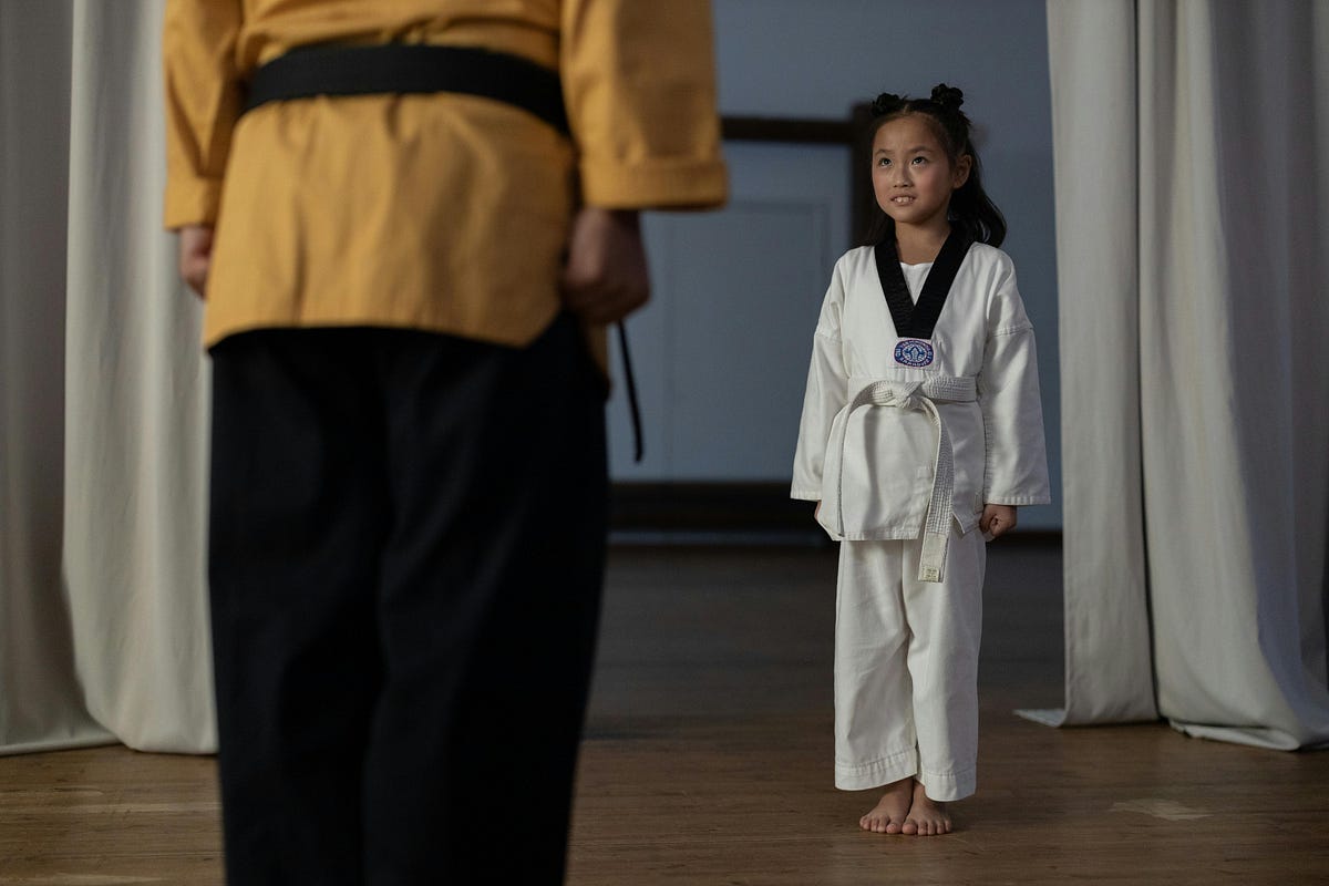 Civility Lesson: Lydia Learns to Stand Tall | by Vee Hudson | Medium