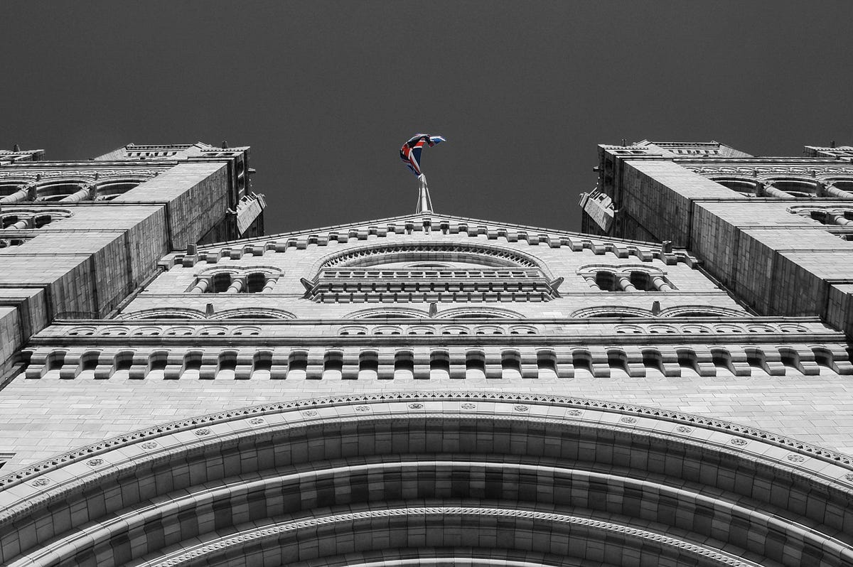 The Natural History Museum - Advanced Photons - Medium
