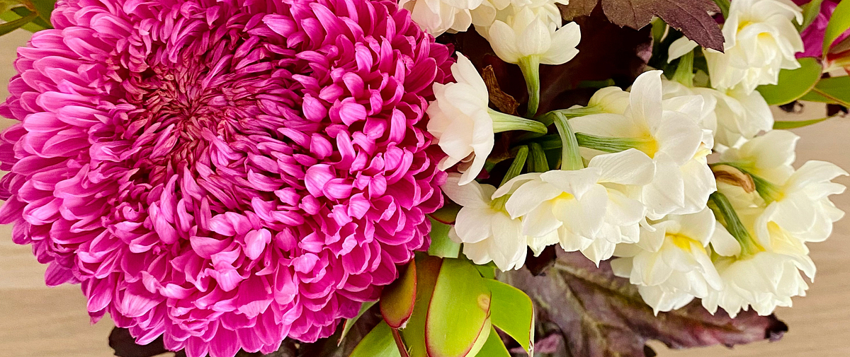 5 reasons to buy beautiful happy flowers for yourself or someone else ...