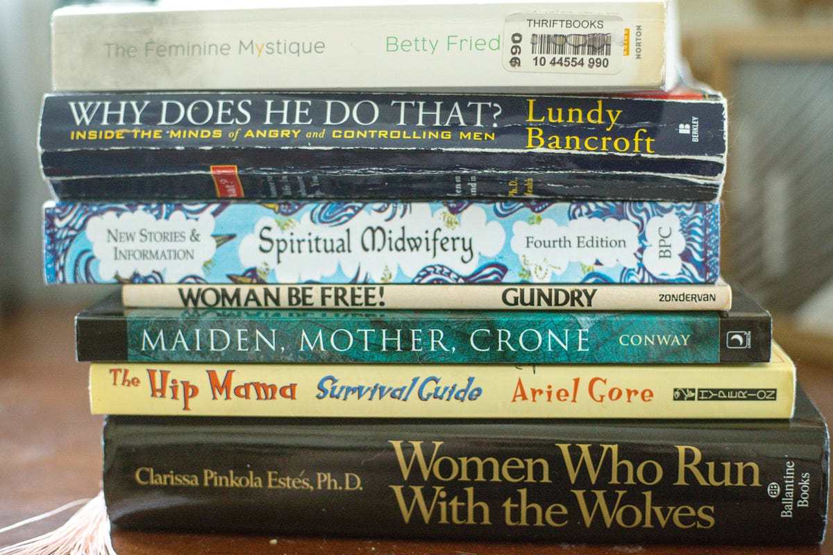 7 Books On The Feminist Homemaker’s Shelf | by Alexis Hammond | Jun ...