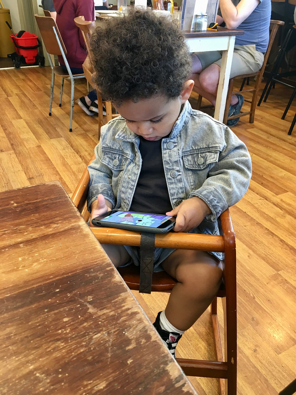 How to explain internet connection to a 2-year-old | by Hugo Walker ...