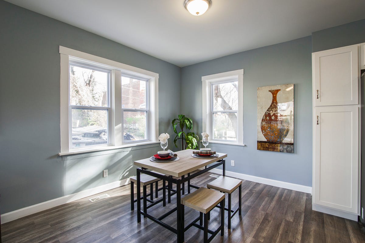 What is a Double Hung Window vs Single Hung | by Featured Story | Medium