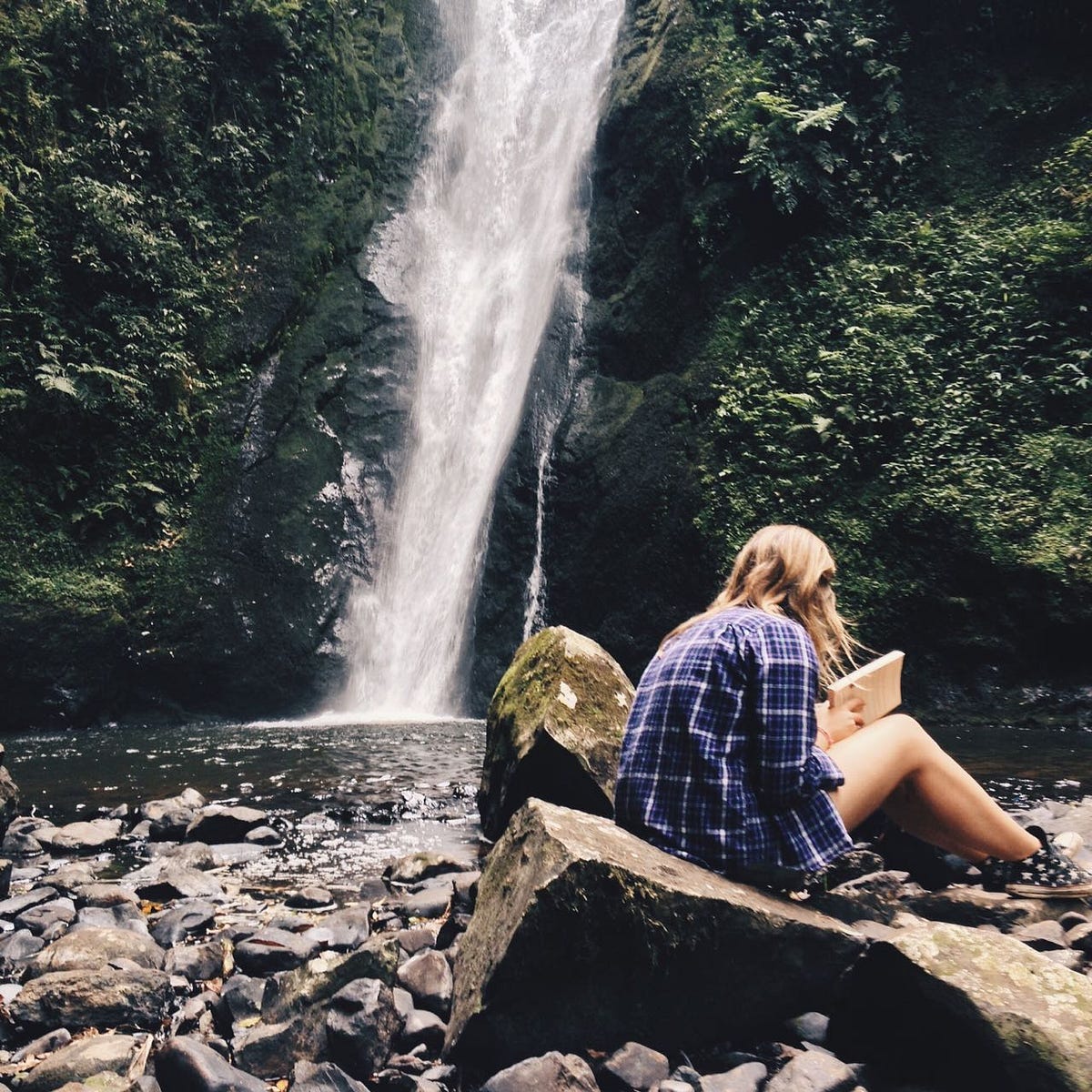 Quantas autoras mulheres você já leu? | by Laura Barcelos | No mundo de Laura | Medium