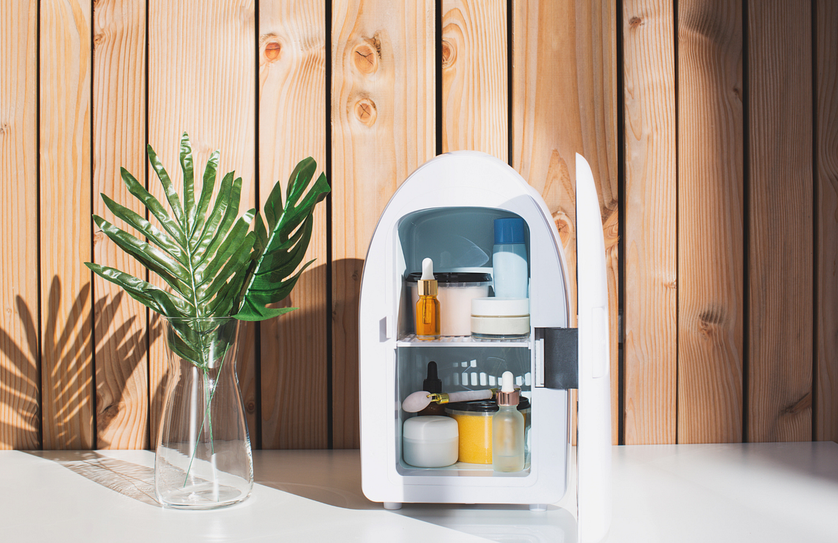 The Convenience and Versatility of Mini Fridges: A Comprehensive Guide ...