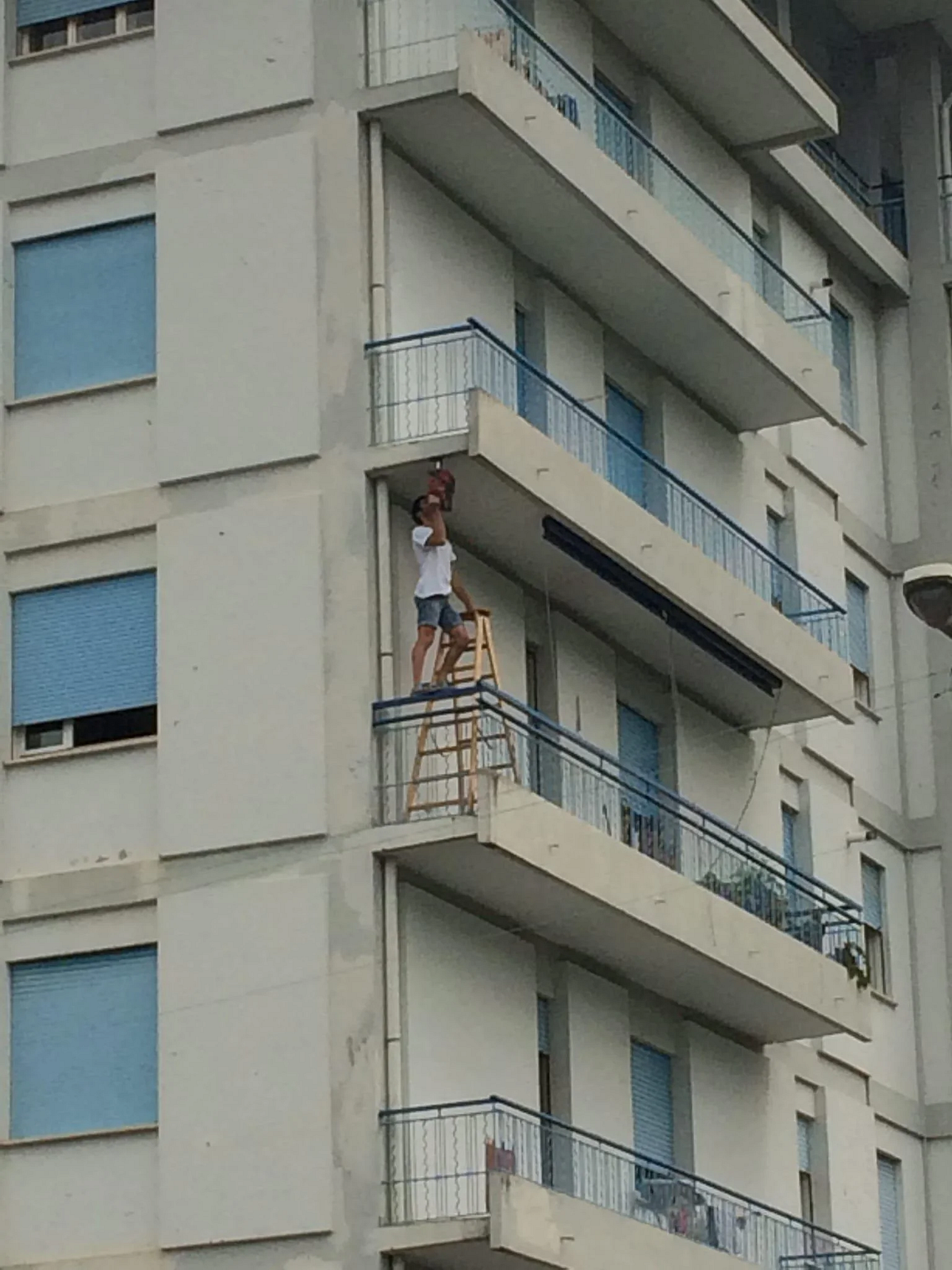 osha“OSHA Violation But OK”: 20 Risky Acts of Workplace Safety Defiance ...