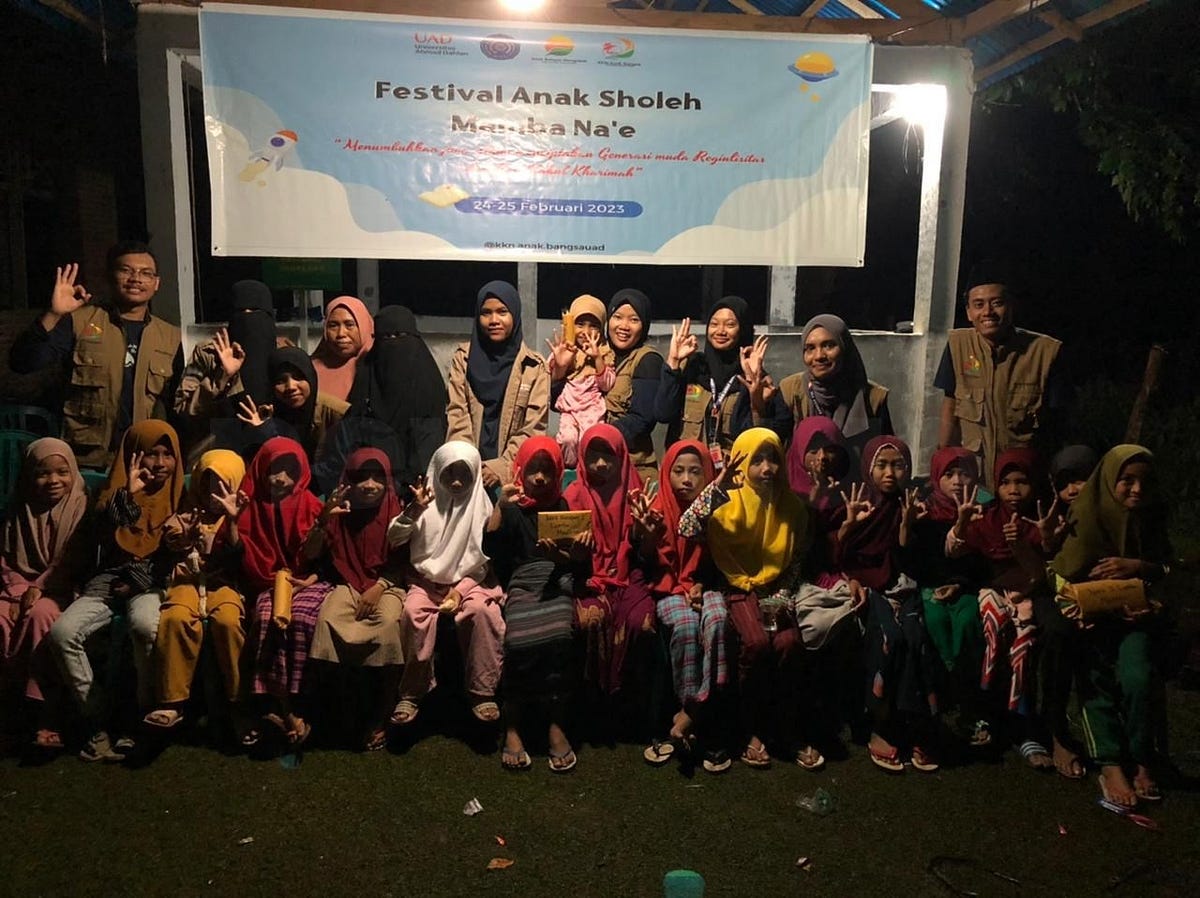 KKN Anak Bangsa UAD Adakan FAS di Mamba Na’e | by News UAD | Medium