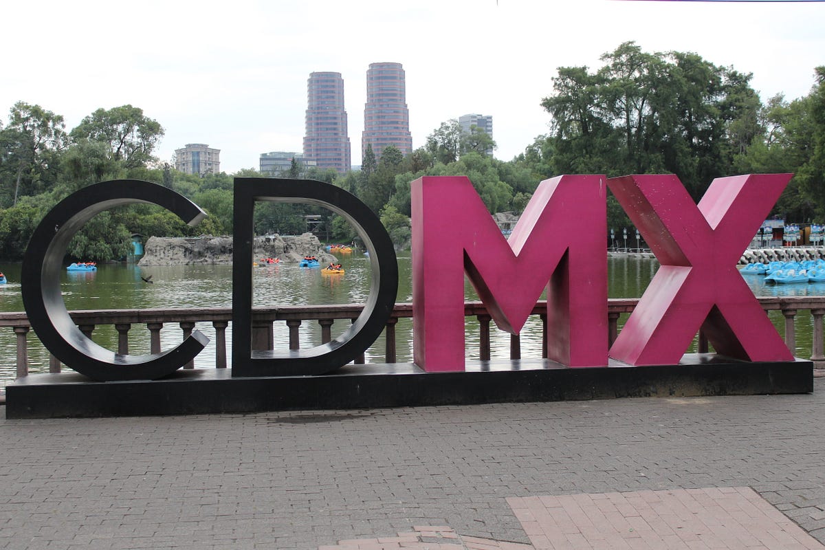 Un mundo conocido y desconocido: Chapultepec | by Jhon Jhonson | Medium