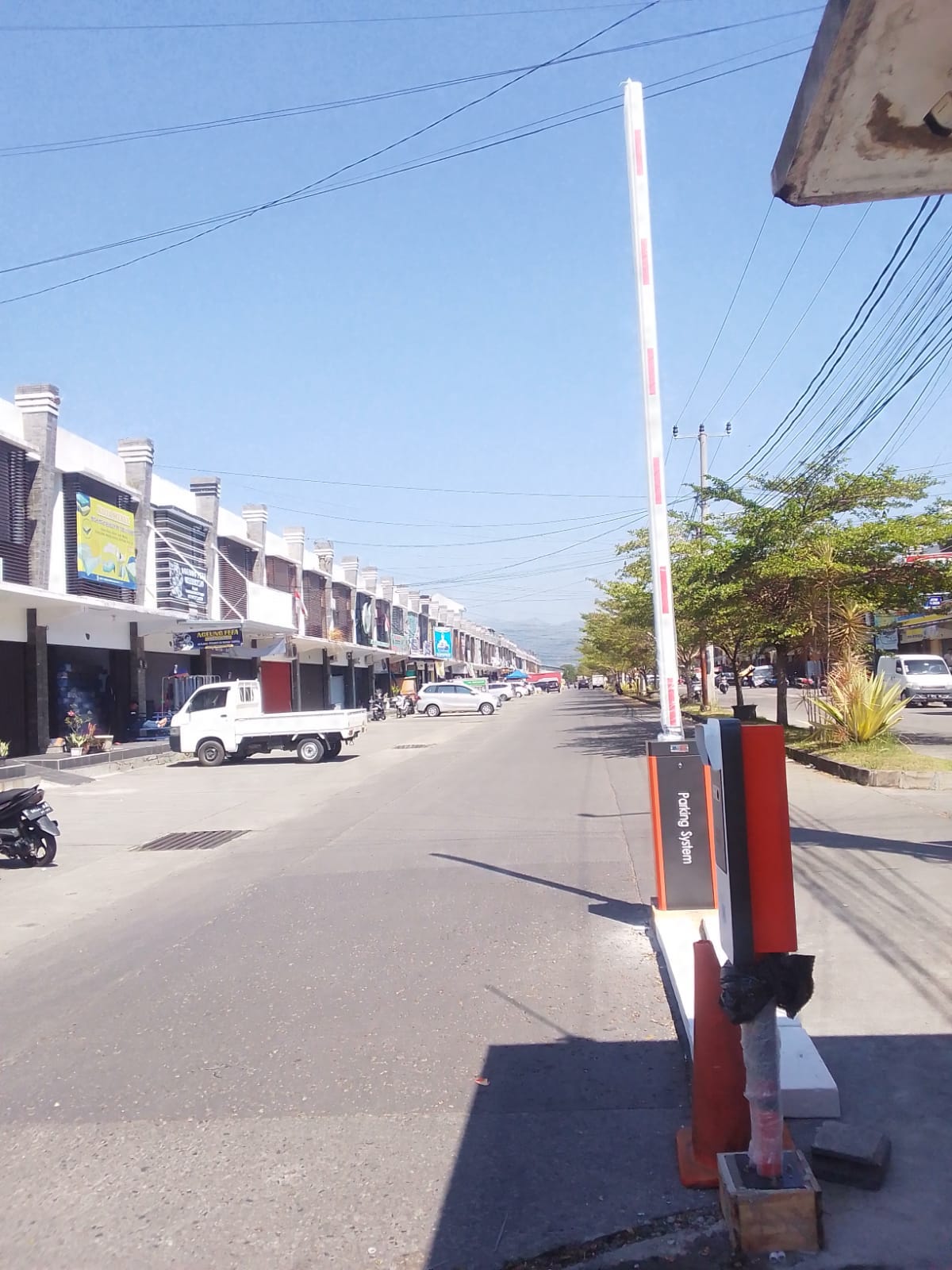 Sistem Parkir Otomatis Perumahan. Sistem Parkir Otomatis Menggunakan