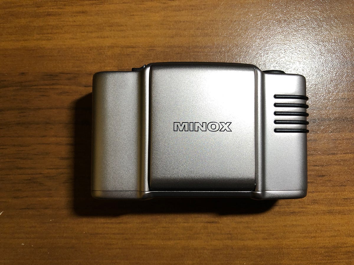 Minox 35 系列 | Minox M.D.C - 變成相機的男人 - Medium