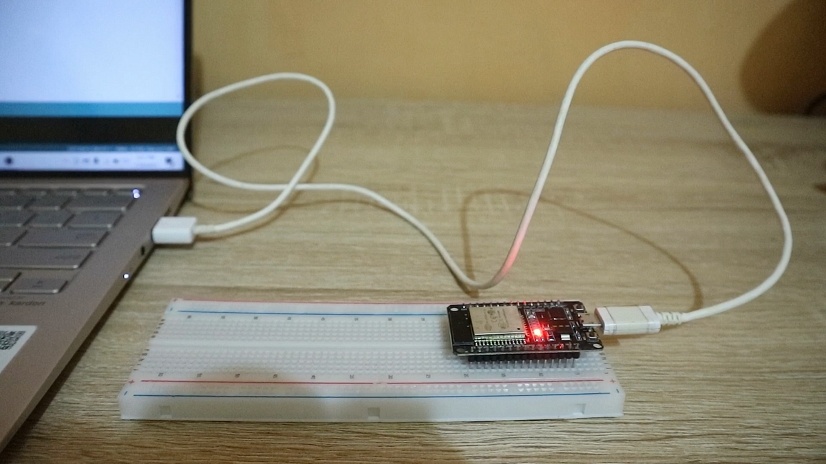 ESP32 Challenge #1: Blinking the on-board LED, very easy! | by Gisela ...