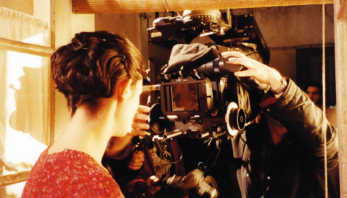 Subjective storytelling: the narrator in Amelie | by Artur Martínez ...