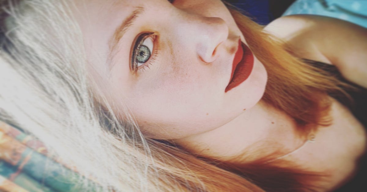 Blue eyes In captivation Of the beauty Which astounds minds Big and ...