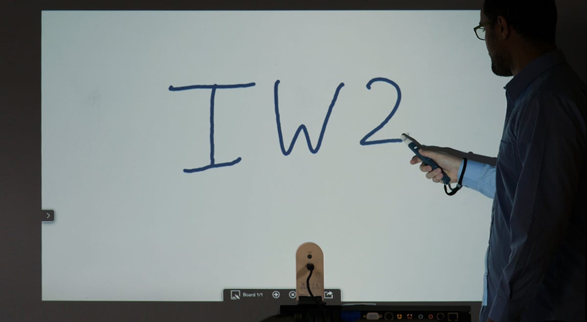 IPEVO IW2 Wireless Interactive Whiteboard System now comes with short ...