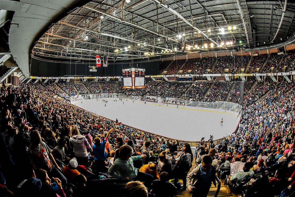 The Bulldogs Bring Business to Downtown Hamilton. | by Chris Sanislo ...