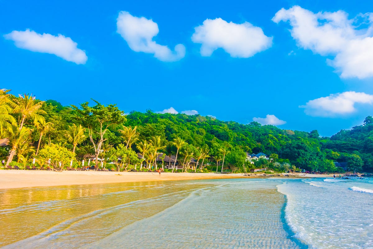 The Tale of Anjuna Beach: Unveiling Its Rich History and Vibrant ...
