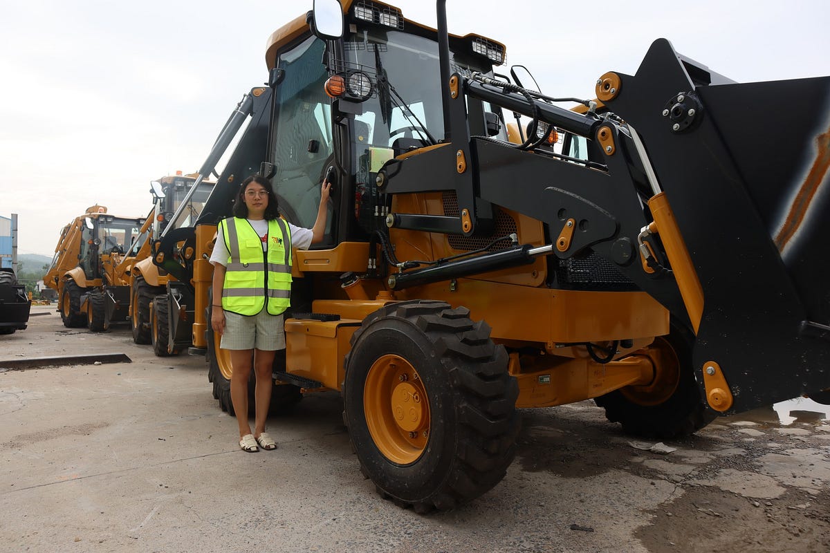 How to choose a Chinese backhoe loader | by Lau Amelie | Medium