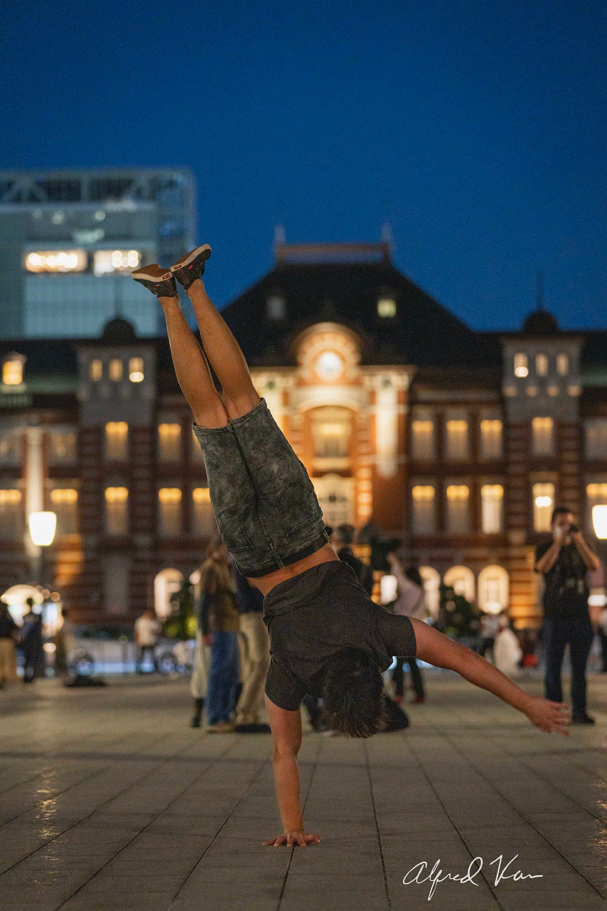A Normal Work Day at the Biggest Business District in Japan | by ...