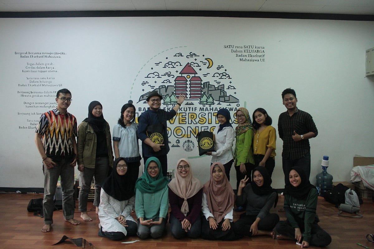 Mendalami Peran Public Relation. Divisi Public Relations (PR) atau ...
