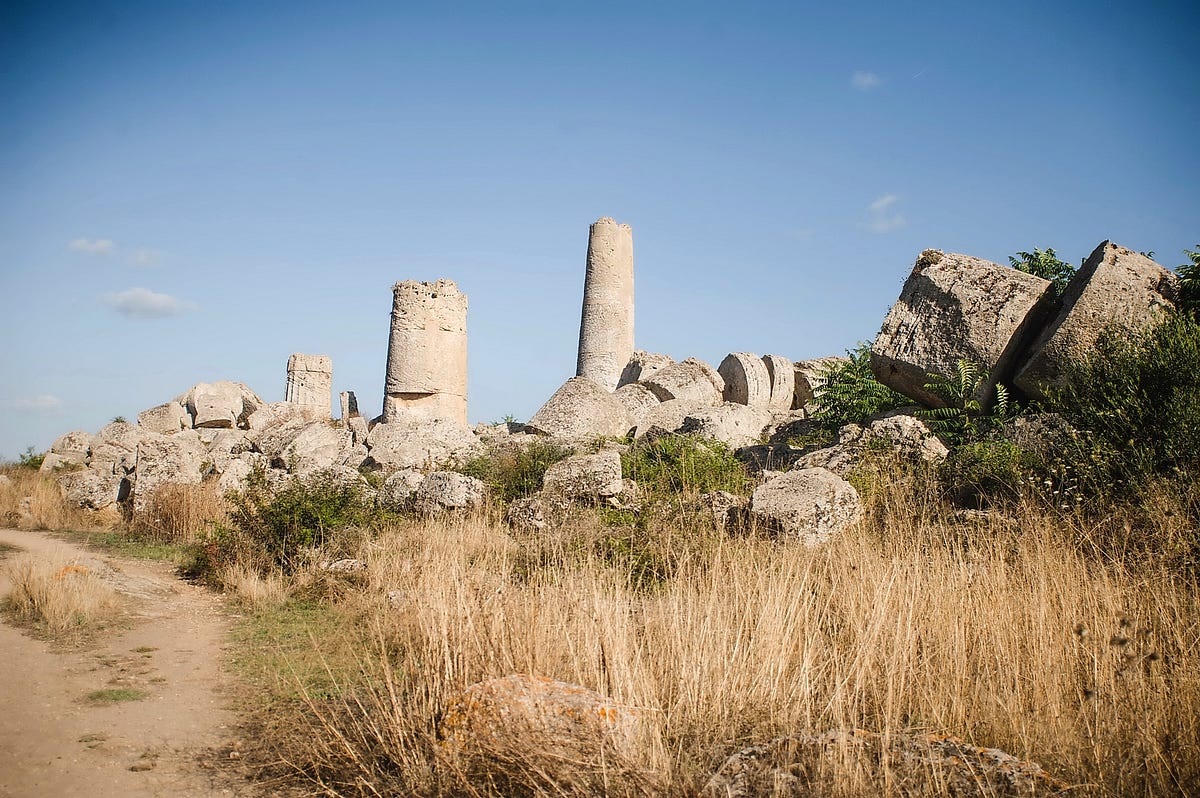 Entella: The City on the Summit of Eternity | by Olga Angelucci | Ash ...