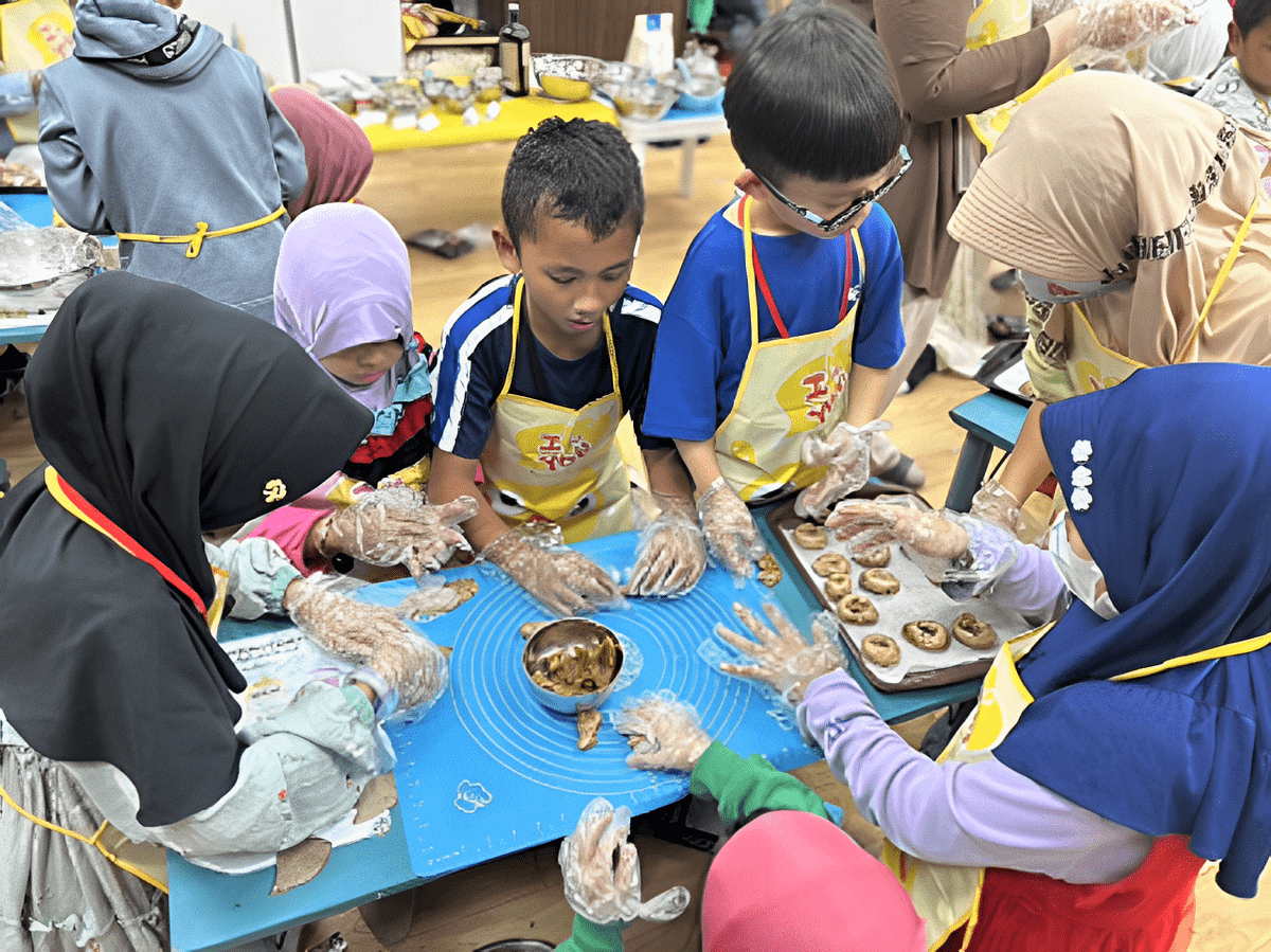 Universitas Ahmad Dahlan Edukasi Anak-anak Muslim di Taiwan tentang ...