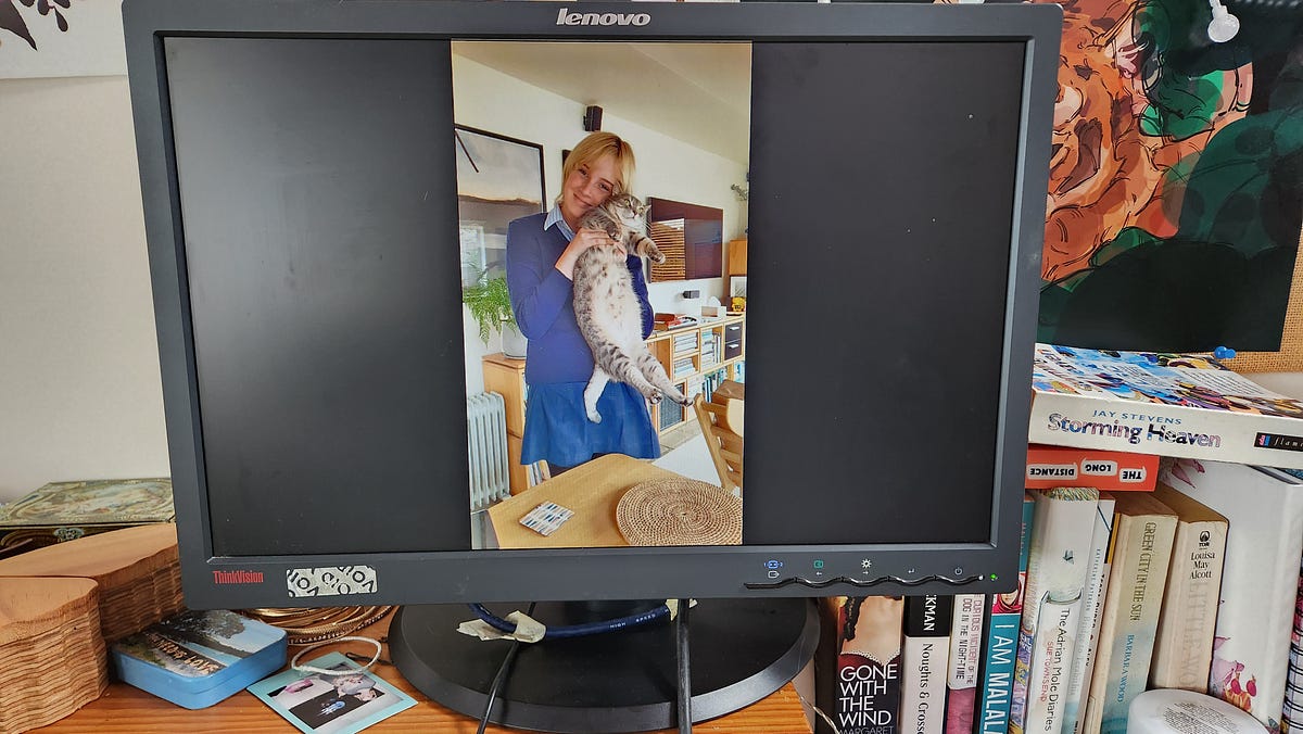 Up-cycling an old Raspberry Pi into a digital photo frame | by Gareth ...