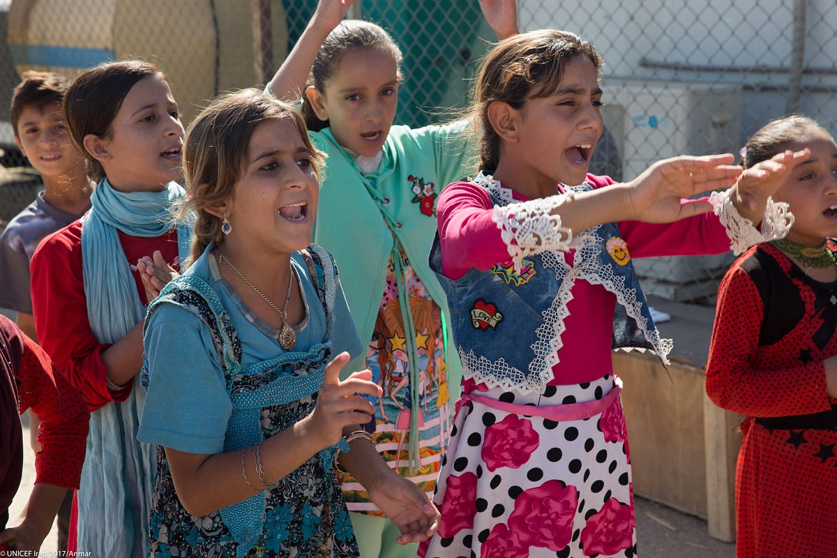 Displaced people volunteering for each other | by UNICEF Iraq | Stories ...